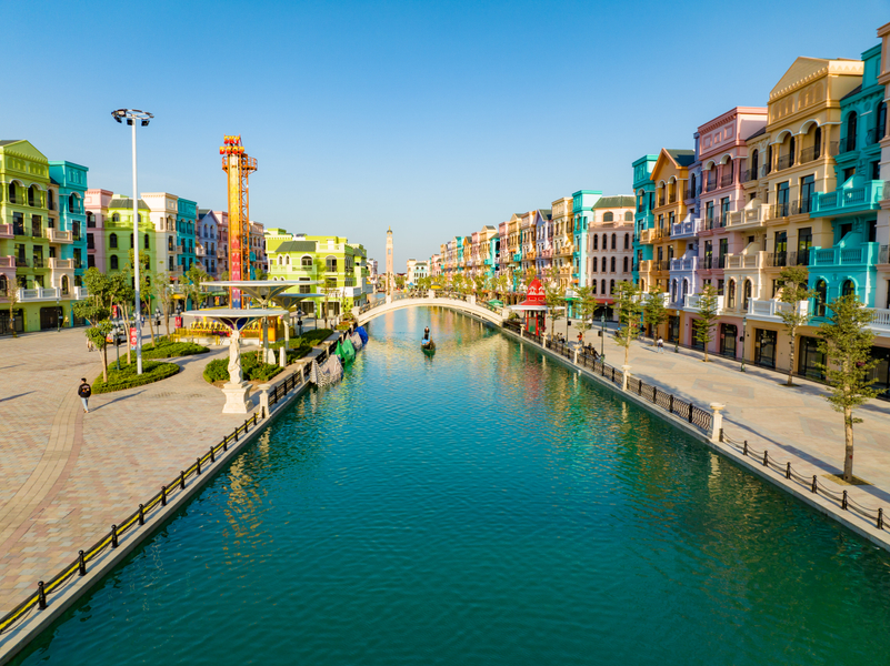Khám Phá Mega Grand World Hà Nội - Hướng Dẫn A-Z 2025